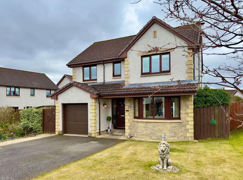 Holm Dell Drive, Inverness IV2 4 bed detached house - £325,000