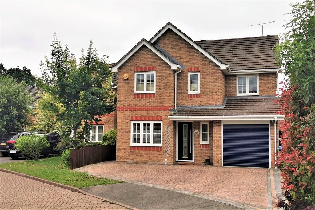 STAG WAY, FUNTLEY 4 bed detached house - £499,500