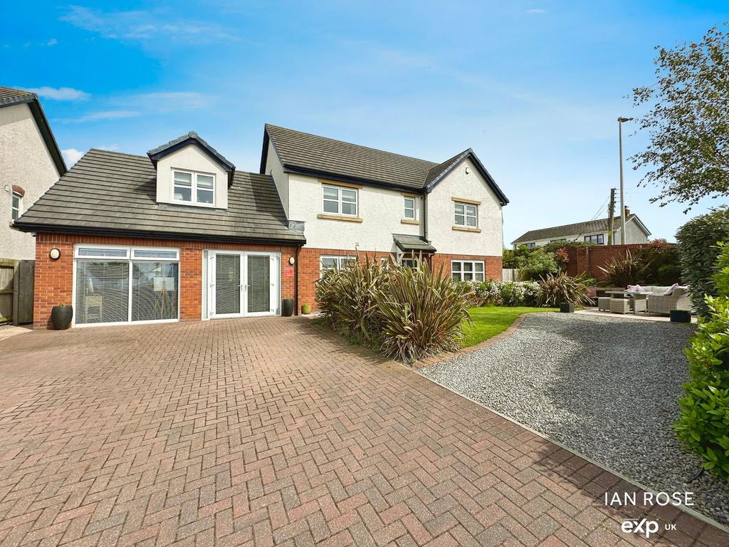 The Meadows, Workington CA14 5 bed detached house for sale - £400,000
