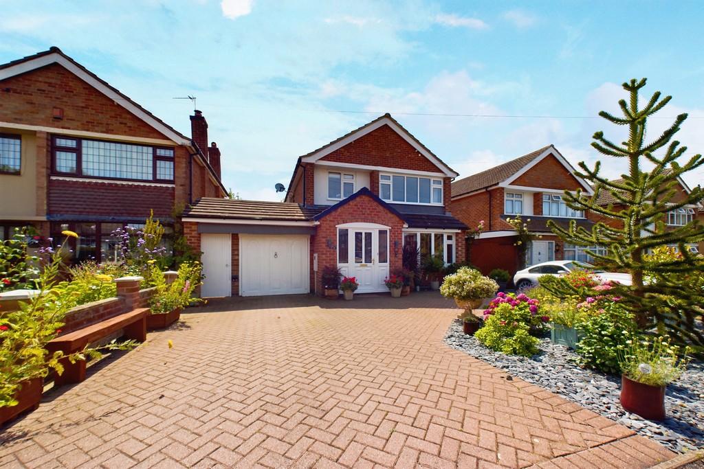 Angrave Road, East Leake 3 bed detached house - £325,000