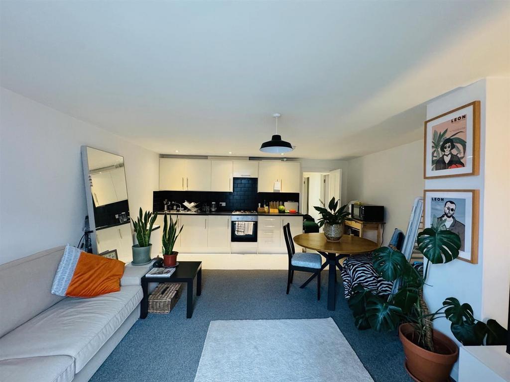 James Court, 24a Bath Street 1 bed apartment to rent - £1,195 pcm (£276 pw)