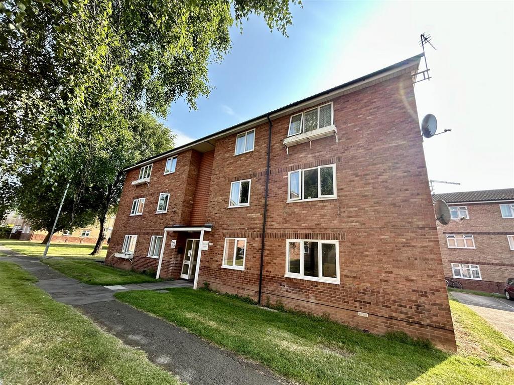 Nicholson Court, Hereford HR4 1 bed apartment - £122,000