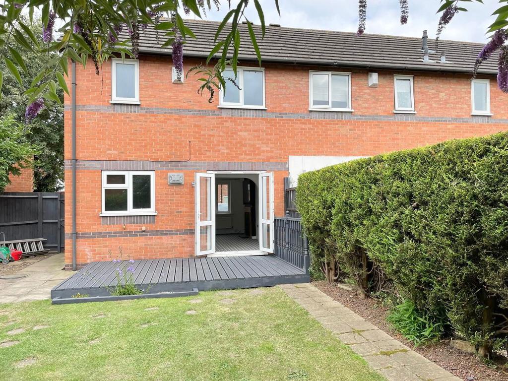 Hogg Lane, Nottingham NG12 3 bed semi-detached house - £235,000