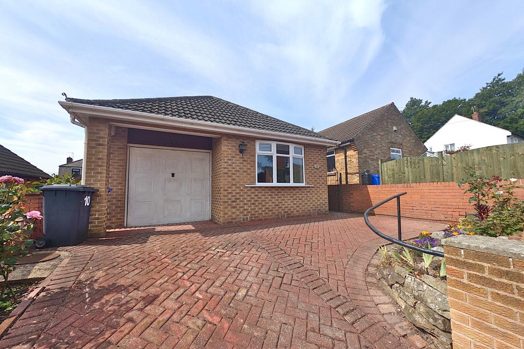 Grassthorpe Road, Gleadless, S12 2JH 2 bed detached bungalow - £250,000