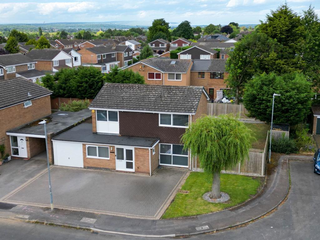Ribble Avenue, Leicester LE2 4 bed detached house - £625,000