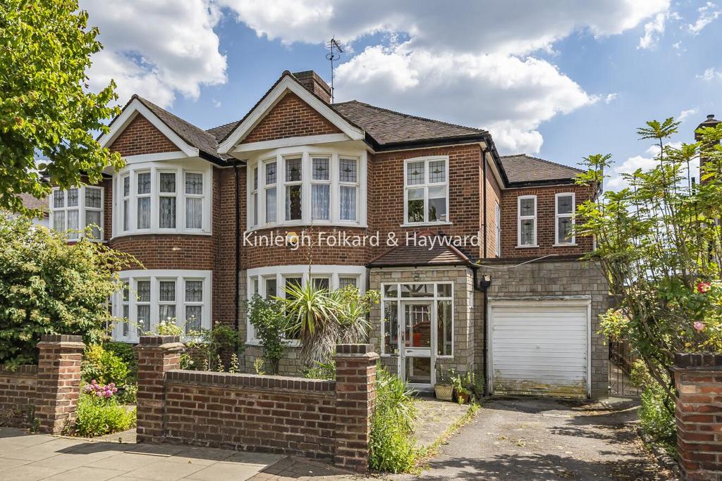 The Mall, Southgate, London, N14 4 bed semi-detached house - £1,200,000