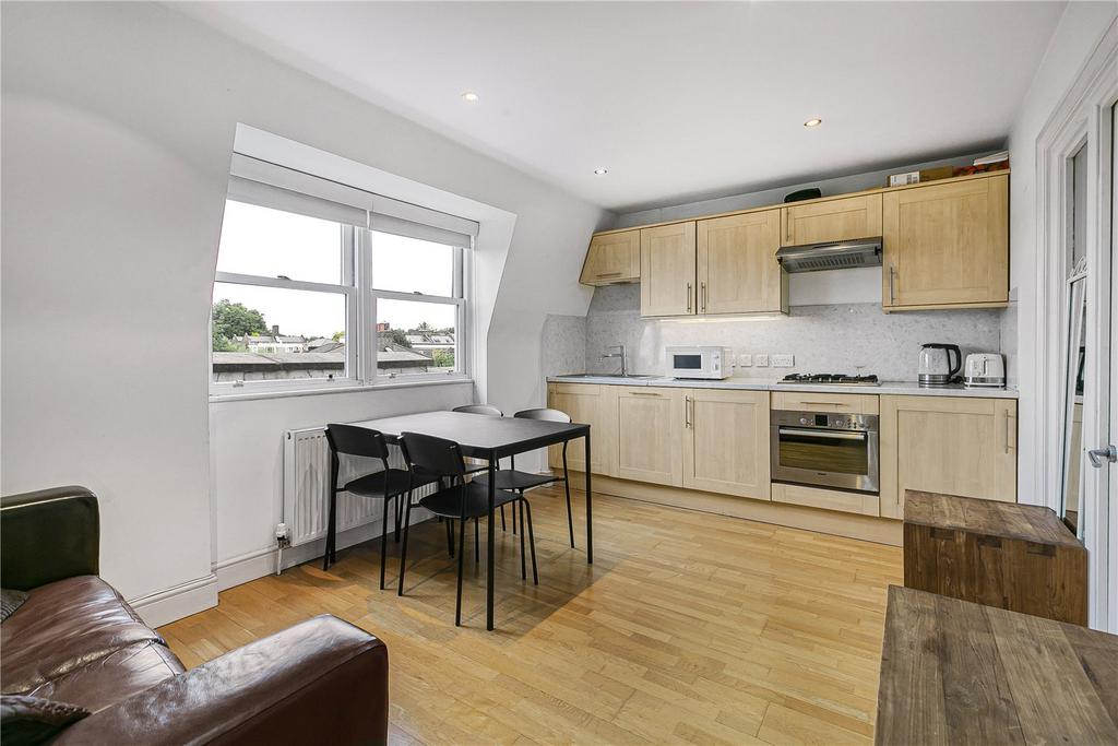 St. John's Hill, London, SW11 1 bed apartment - £1,750 pcm (£404 pw)