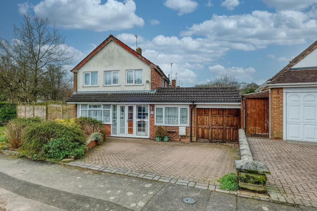 Windmill Avenue, Rubery, Birmingham... 3 bed detached house - £350,000