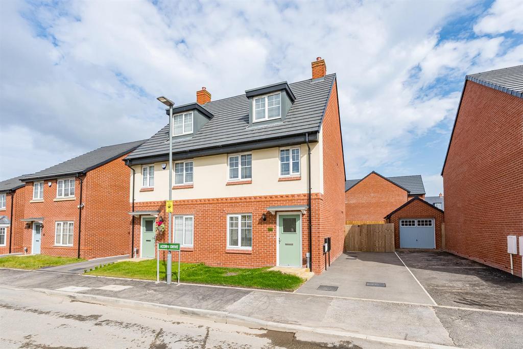 Acorn Drive, Prescot, Merseyside 3 bed semi-detached house - £240,000