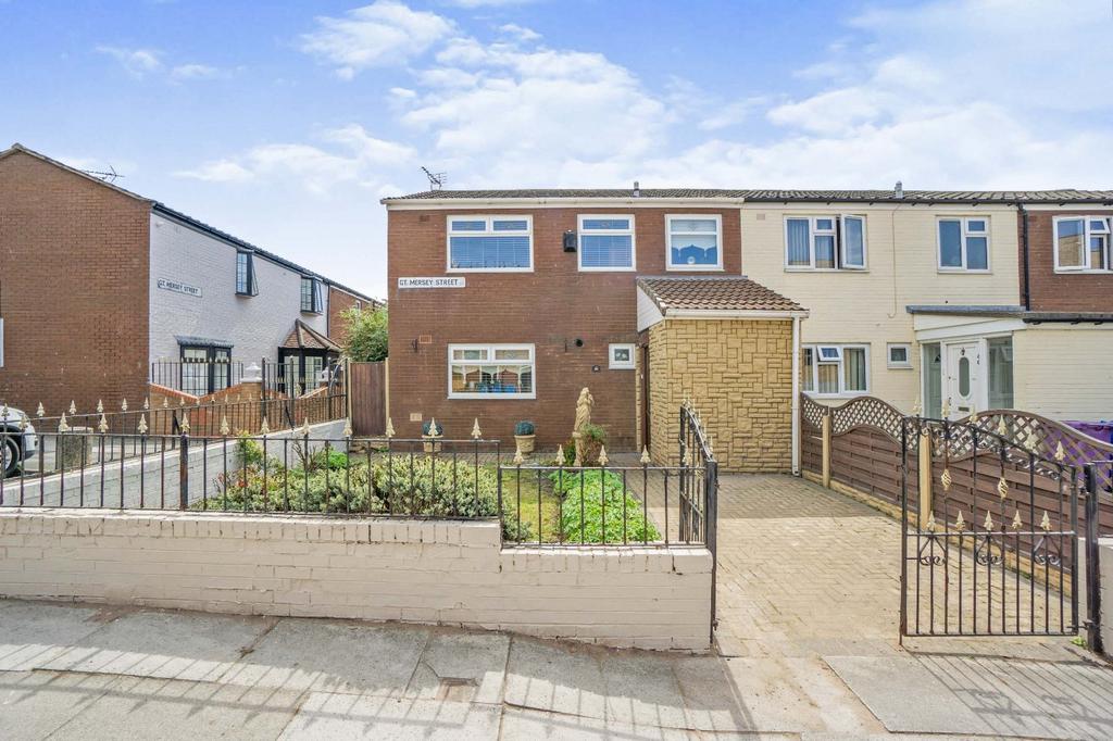 Great Mersey Street, Merseyside L5 4 bed end of terrace house - £170,000