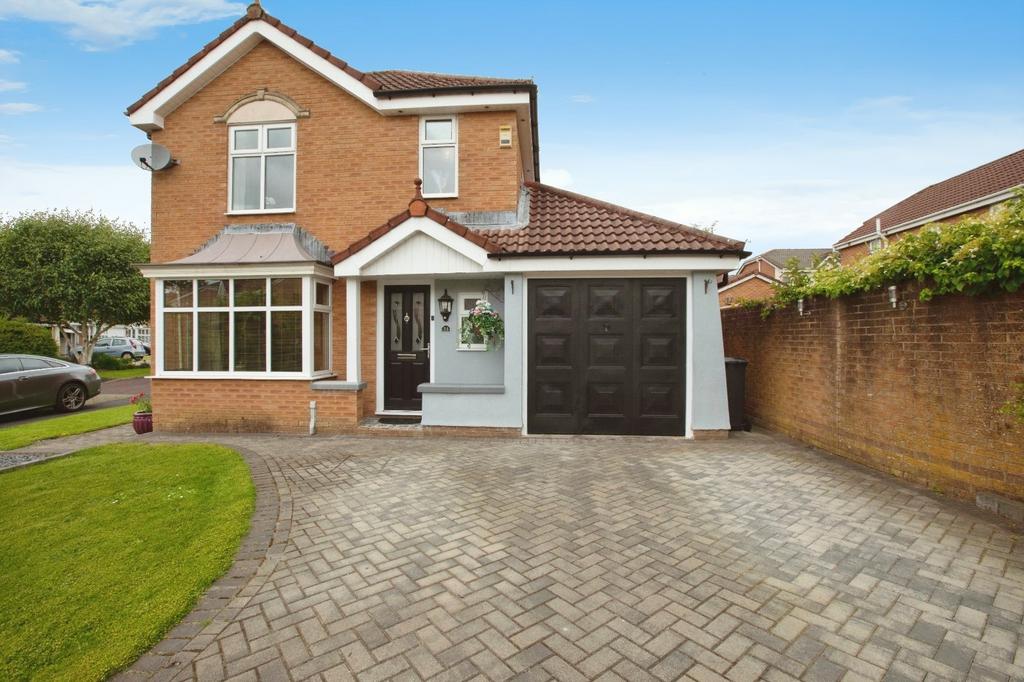 Minster Park, Preston PR4 4 bed detached house for sale - £325,000