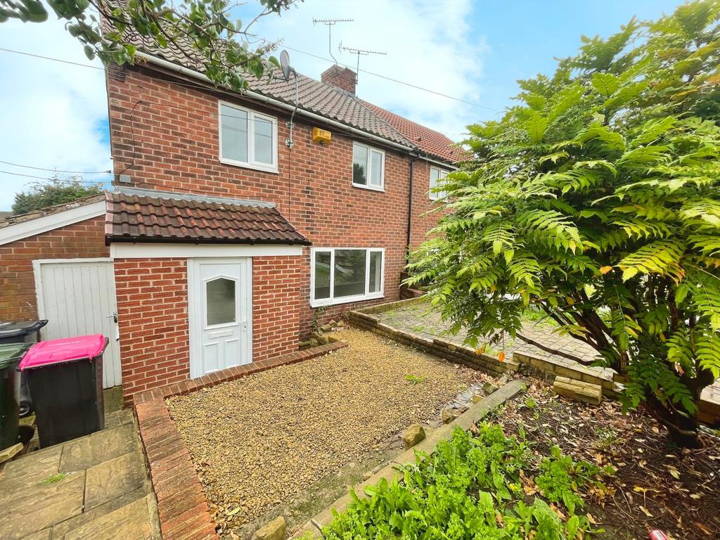 Royds Close Crescent, Rotherham S65 3 bed semi-detached house - £875 ...
