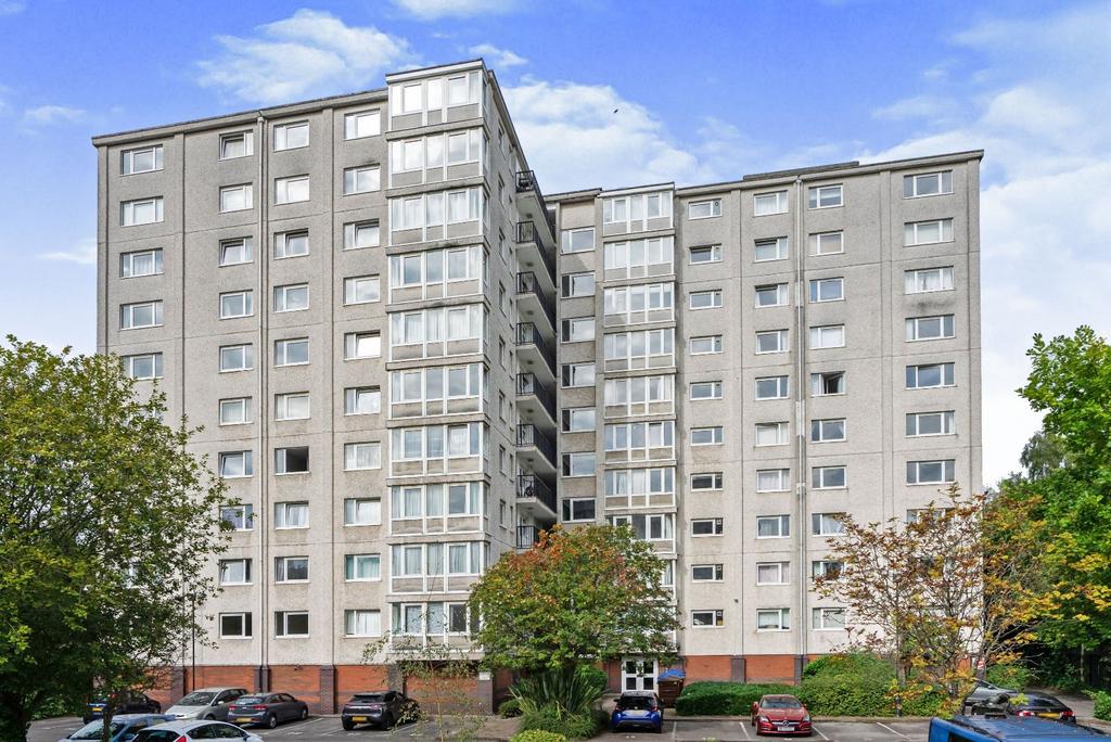 Kersal Way, Greater Manchester M7 2 bed apartment - £90,000