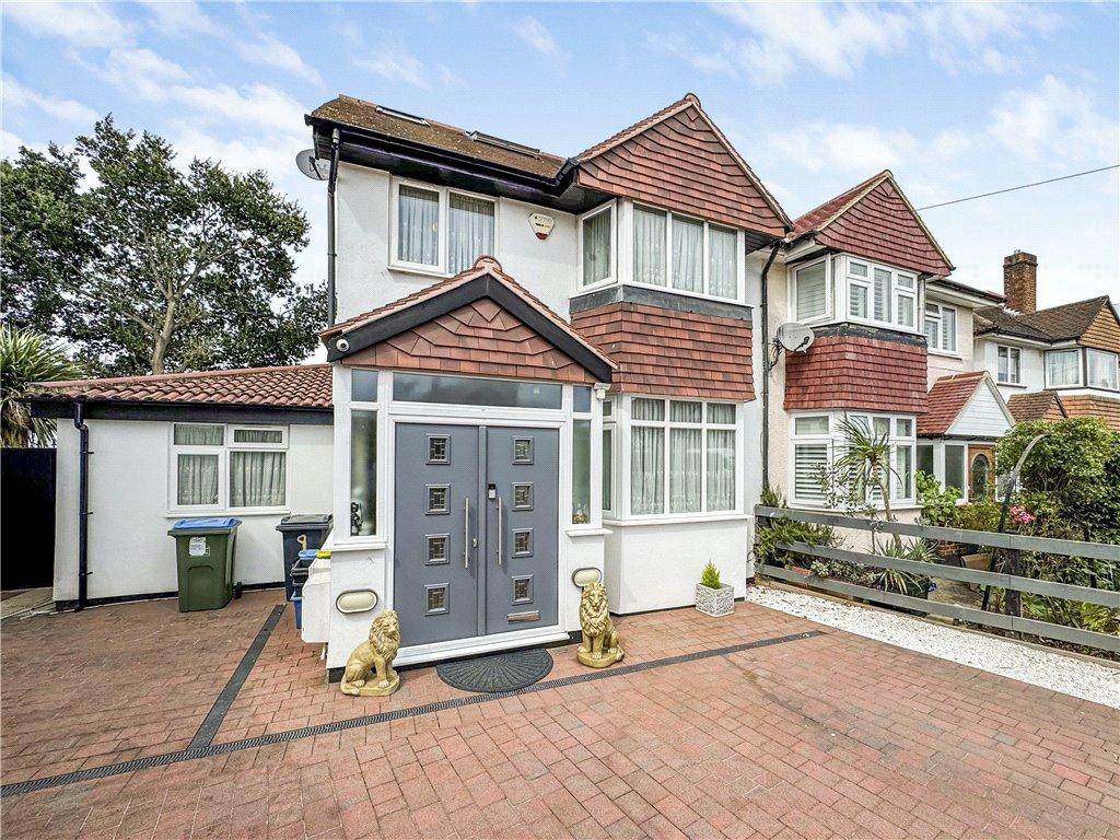 Beech Way, Twickenham, TW2 5 bed semi-detached house for sale - £975,000