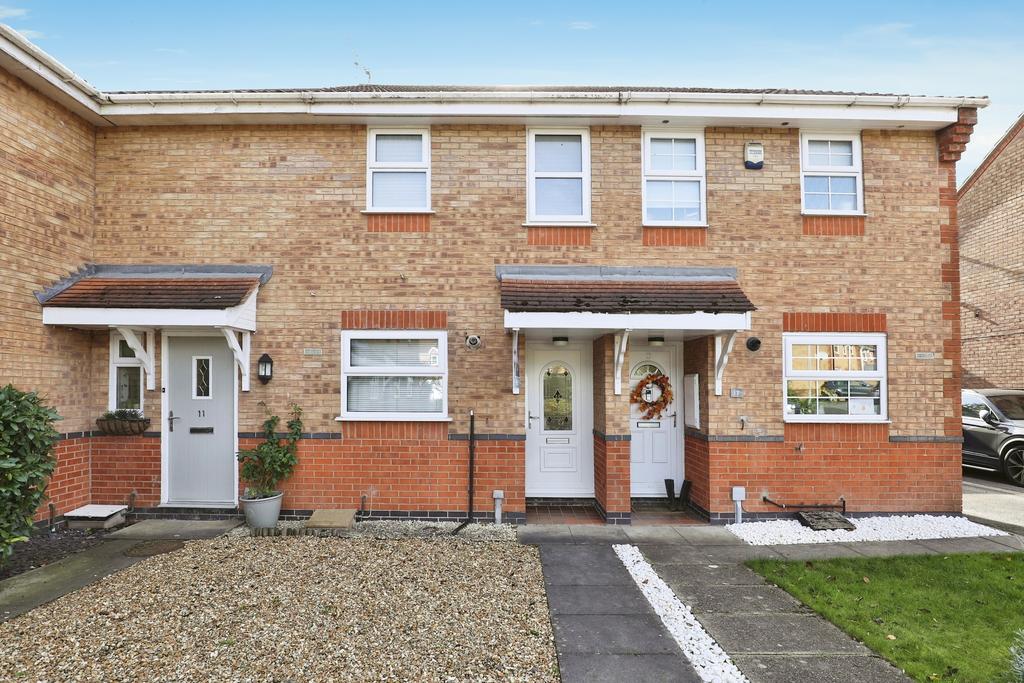 Shorwell Close, Warrington WA5 2 bed terraced house - £170,000