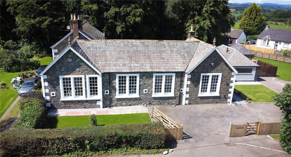 Wamphray, Dumfries and Galloway DG10 4 bed bungalow - £475,000