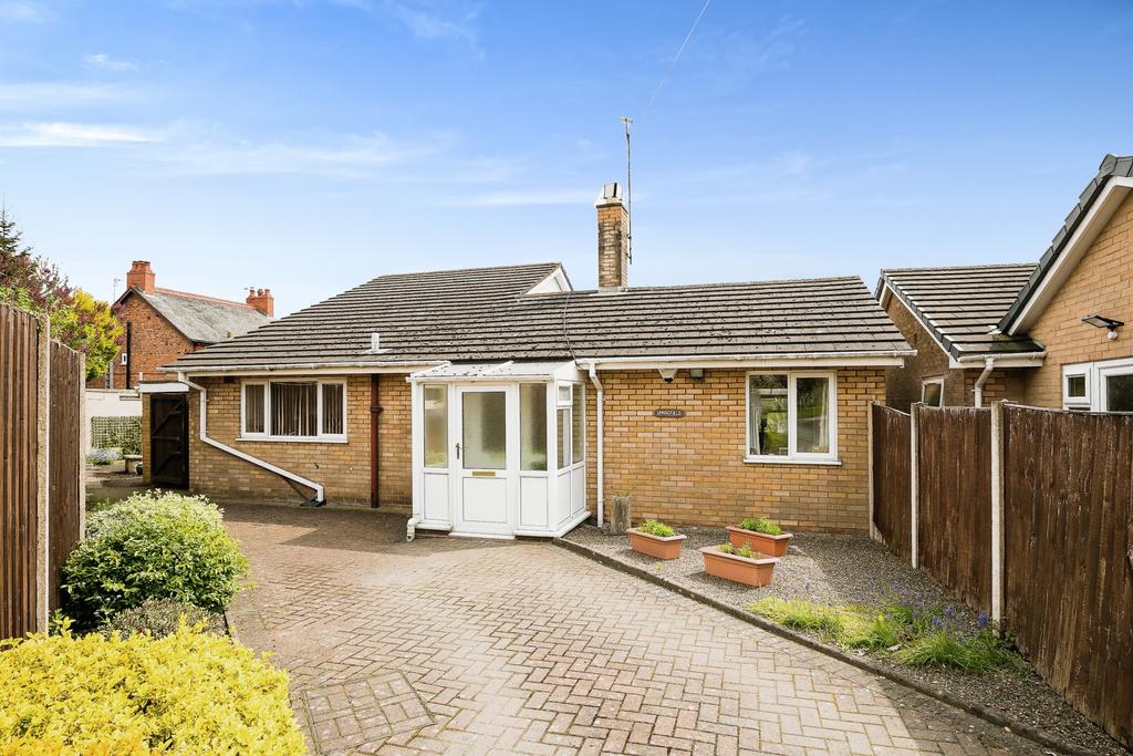 Upper Church Street, Shropshire SY11 3 bed bungalow - £310,000
