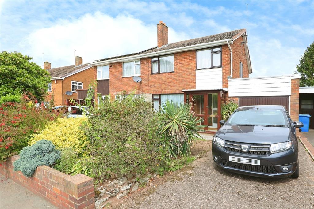 Bilbrook Road, Wolverhampton WV8 3 bed semi-detached house - £260,000