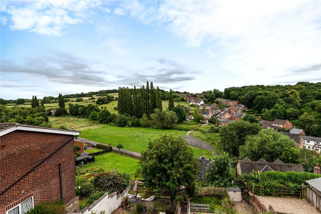 Nottingham Road, Derbyshire DE56 2 bed terraced house - £200,000