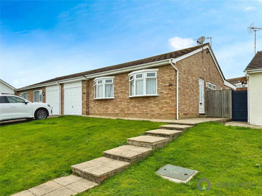 Robin Close, East Sussex BN23 2 bed bungalow - £375,000