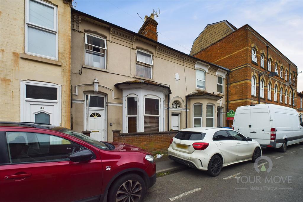 Gladstone Street, Kettering NN16 6 bed terraced house for sale - £259,500