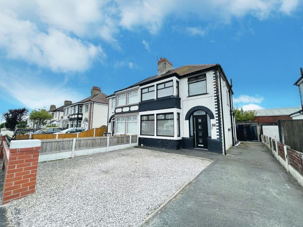 Cleveleys Avenue, Cleveleys FY5 3 bed semi-detached house for sale - £ ...
