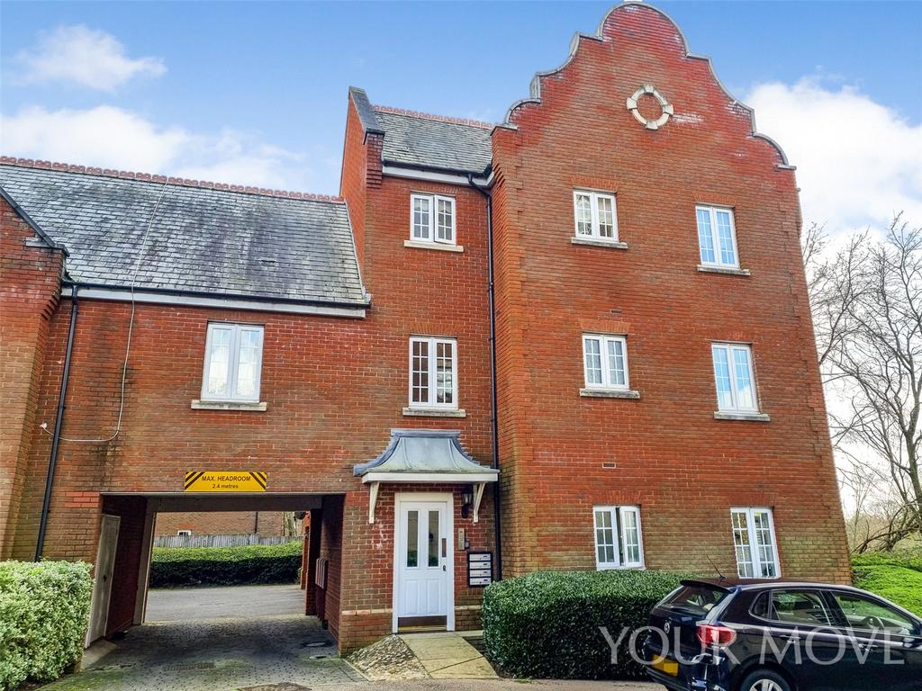 Kipling Close, Brentwood CM14 2 bed flat - £300,000