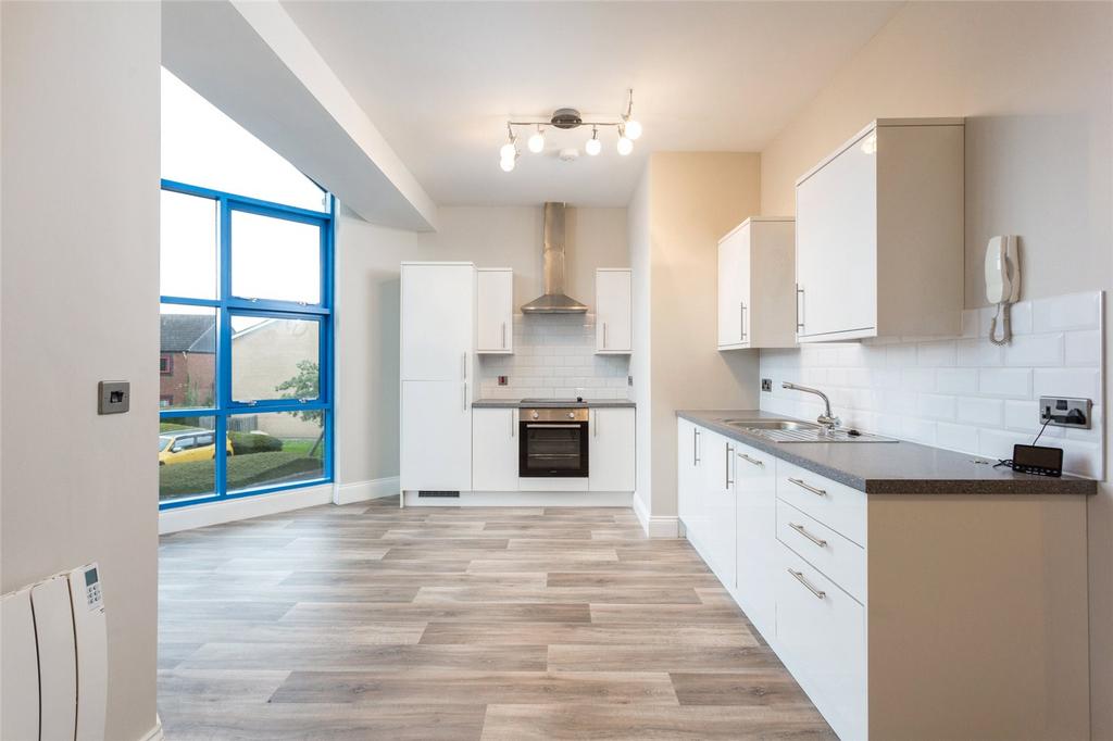 Marsden Park, North Yorkshire YO30 2 bed flat - £170,000