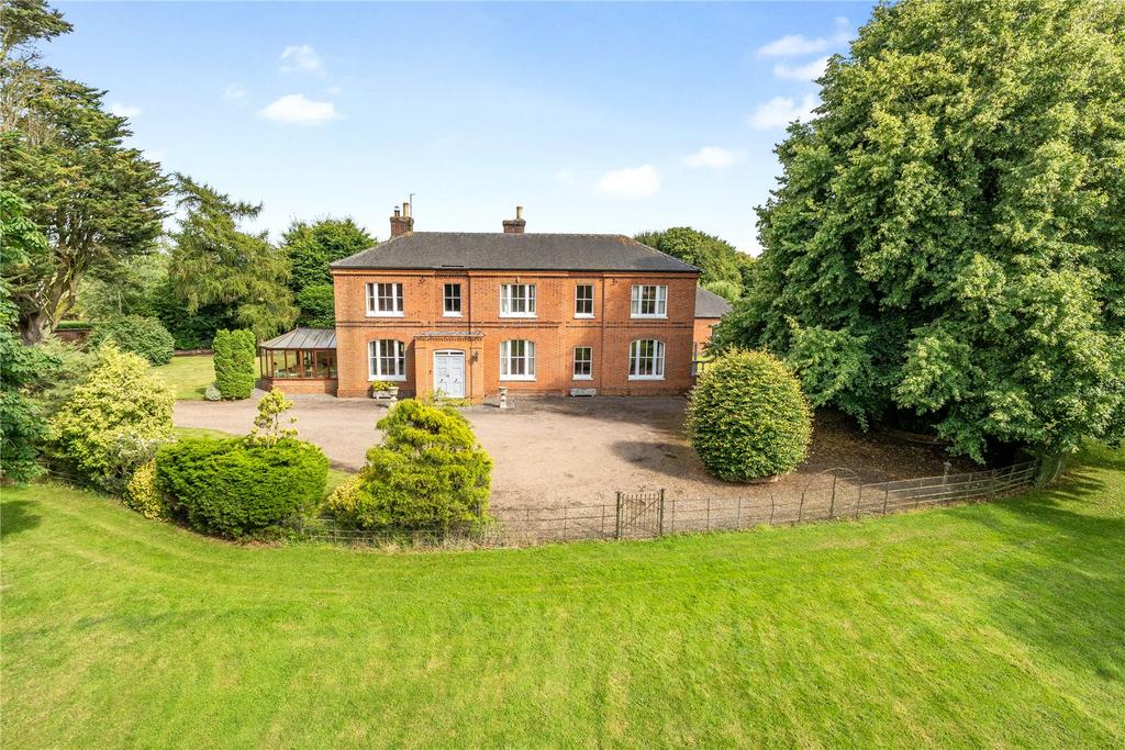 Raydon, Ipswich, Suffolk, IP7 5 bed detached house - £1,500,000