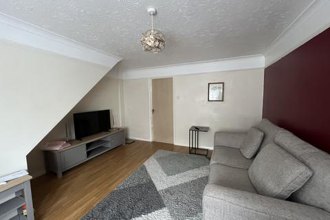 2 Bed Houses To Rent In Hull | OnTheMarket