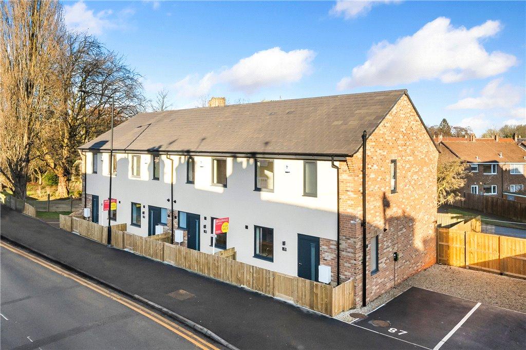 Bondgate, Ripon, North Yorkshire 2 bed terraced house for sale - £229,500