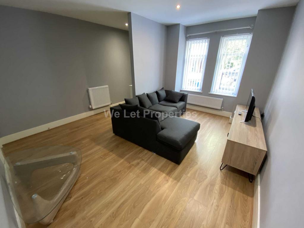 Monton Street, Manchester M14 4 bed house - £2,200 pcm (£508 pw)