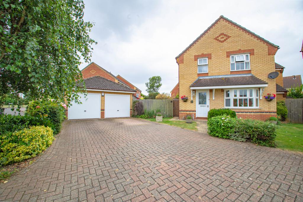 Stanground, Peterborough PE2 4 bed detached house - £365,000