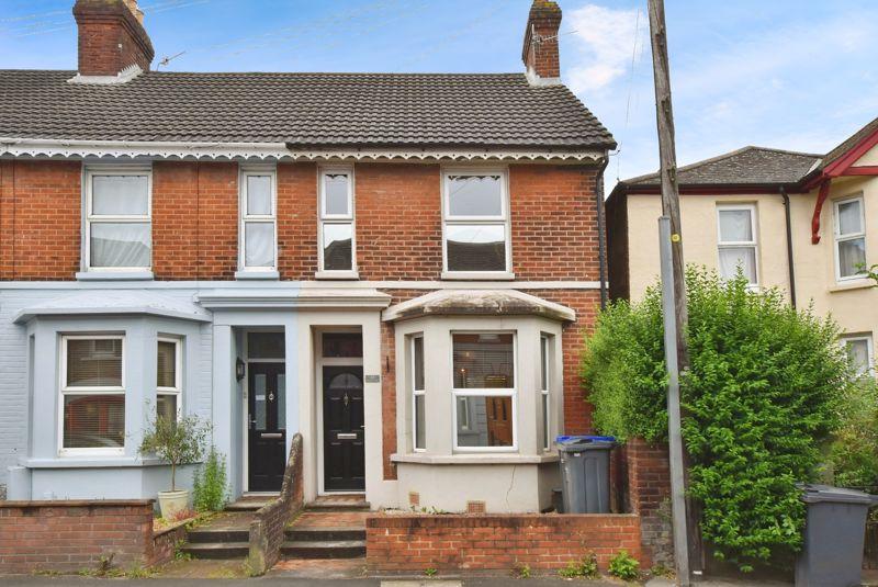 Devizes Road, Salisbury ... 2 bed terraced house - £250,000