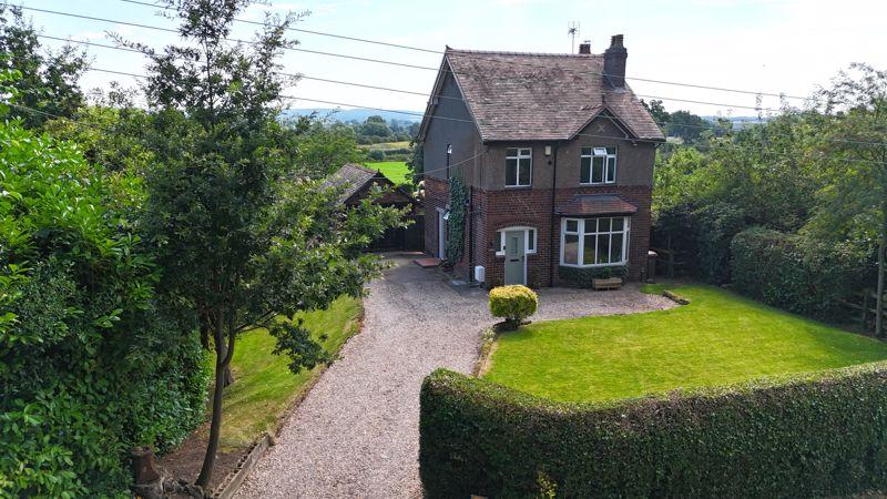 Ashflats Lane, Stafford ST17 3 bed detached house - £350,000