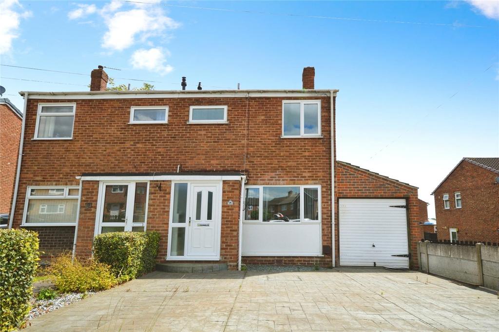 Pingle Farm Road, Swadlincote DE11 3 bed semi-detached house - £160,000