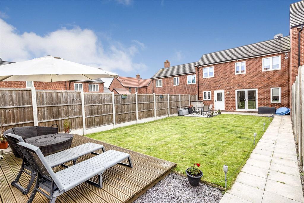 Christie Way, Telford TF1 3 bed terraced house - £215,000