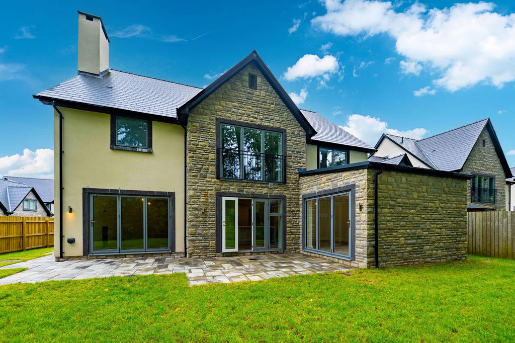 Van Road, Caerphilly, CF83 3RR 5 bed detached house for sale - £800,000