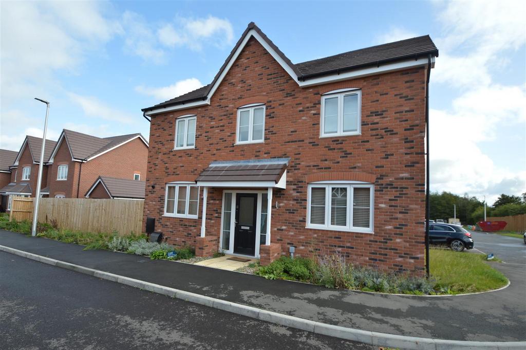 11 Derriman Close, Shrewsbury, SY2 6GT 4 bed house - £375,000