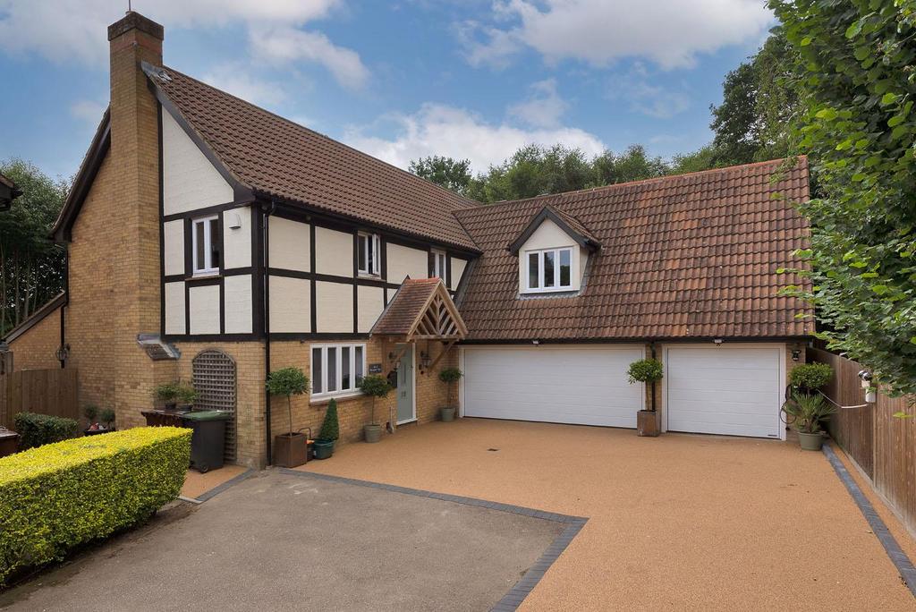 Hampden Way, West Malling, ME19 4TE 5 bed detached house - £1,000,000