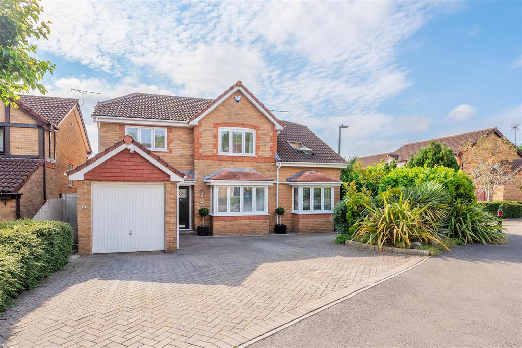 Stoneleigh Drive, Barrs Court, Bristol 5 bed detached house - £650,000