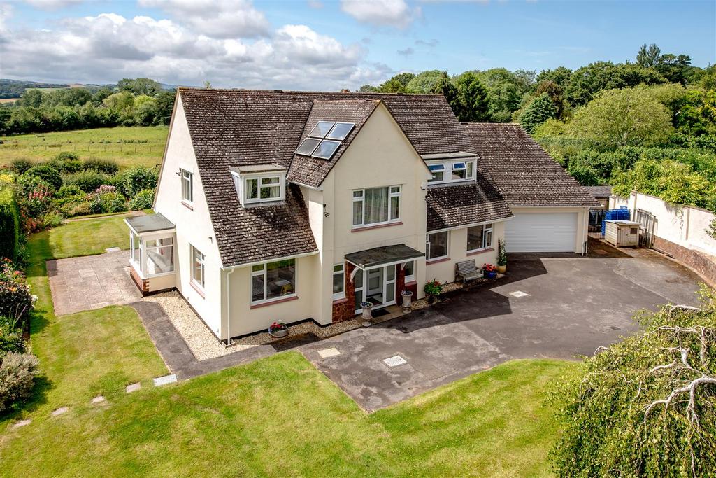 Church Lane, Bicknoller, Taunton 4 bed detached house - £800,000