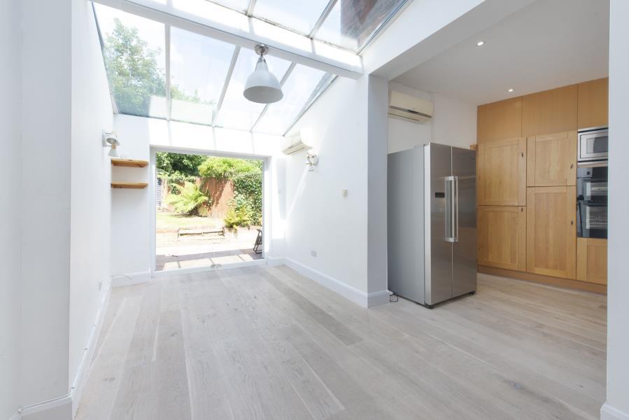 Fitzwarren Gardens, Archway, N19 4 bed terraced house - £5,499 pcm (£ ...