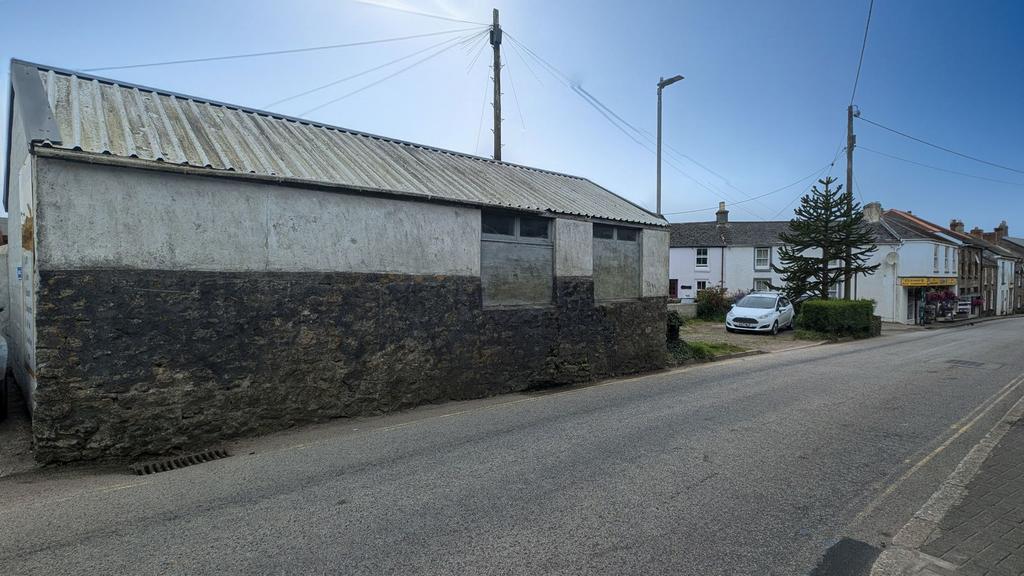 Fore Street, Penzance TR19 Garage - £60,000