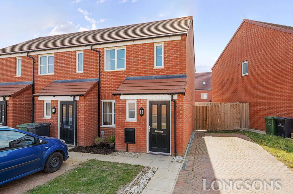Lancaster Road, Swaffham 2 bed end of terrace house - £210,000
