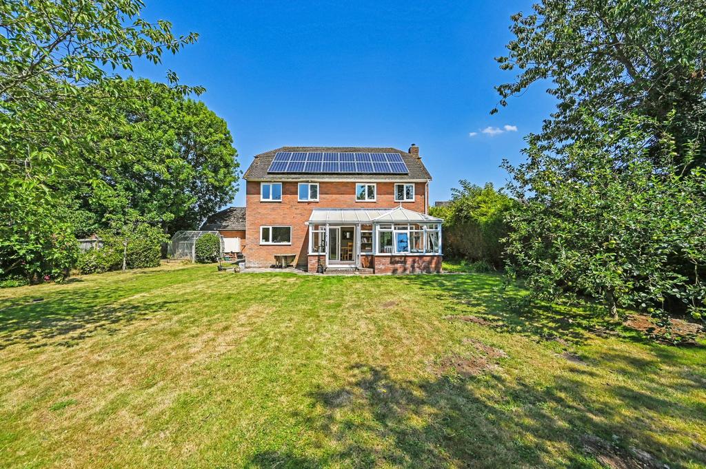 The Street, Appledore, Ashford, Kent... 4 bed detached house - £750,000