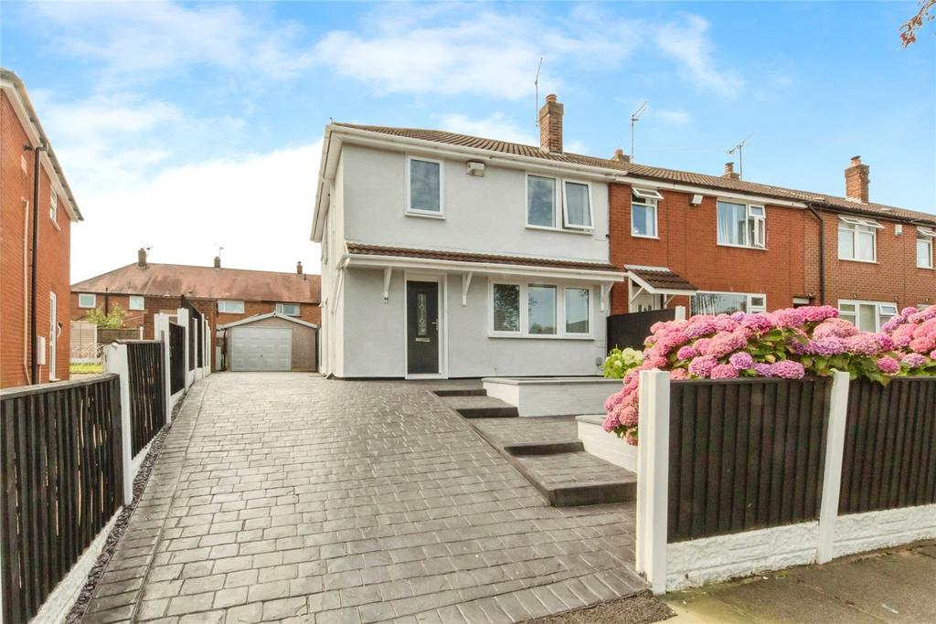 Tabley Road, Crewe, Cheshire, CW2 3 bed end of terrace house - £170,000