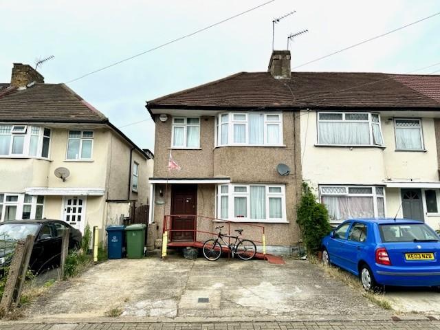 Eastleigh Avenue, Harrow HA2 3 bed end of terrace house - £525,000