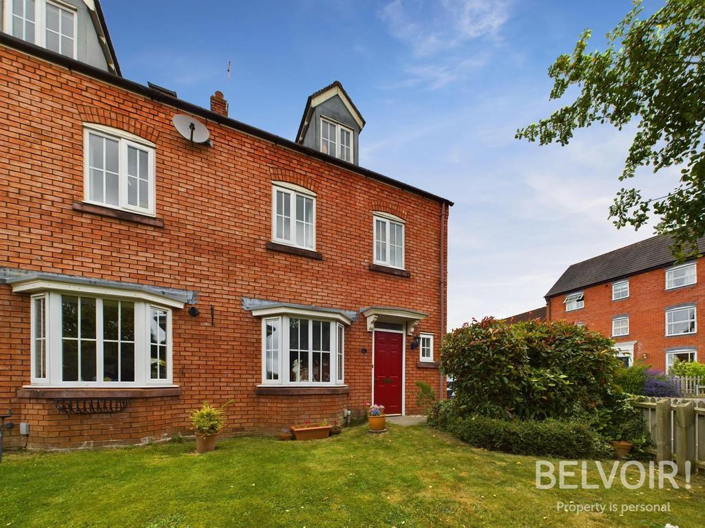 Navigation Loop, Stone, ST15 4 bed townhouse - £289,950