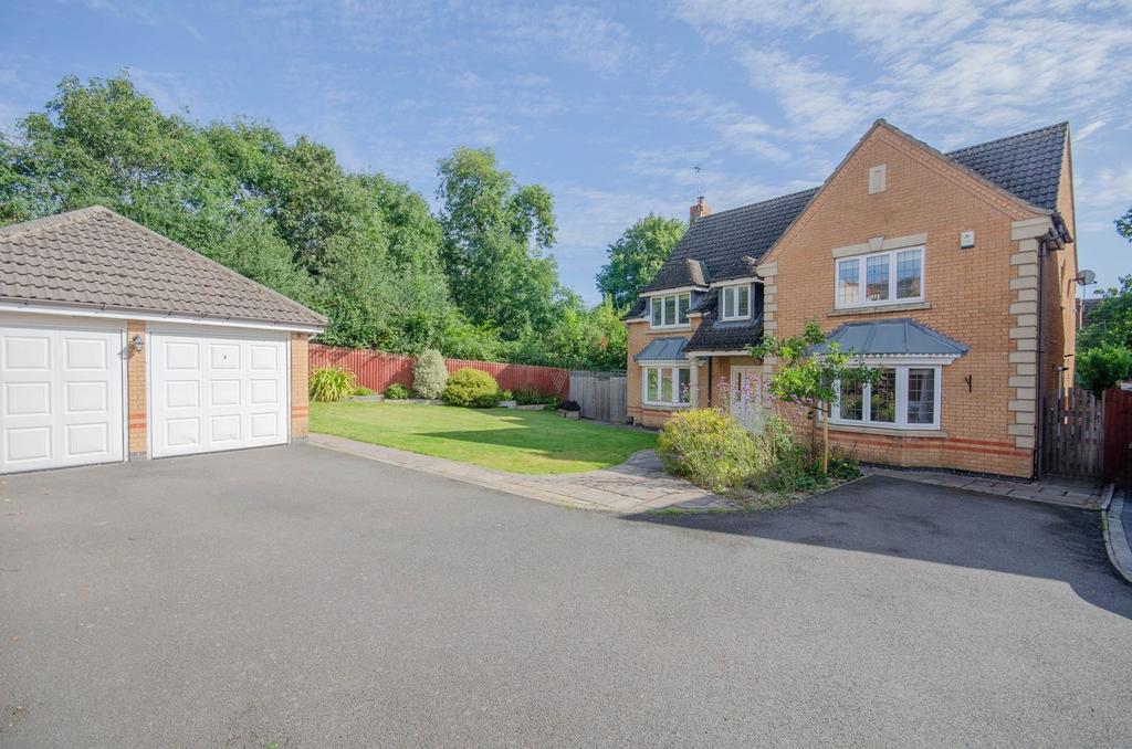 Whimbrel Close, Coton Park, Rugby, CV23 5 bed detached house - £2,100 ...